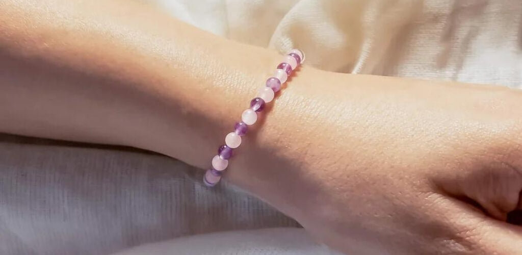 Best Bracelets for Women: Top Trends for 2024 | Solacely